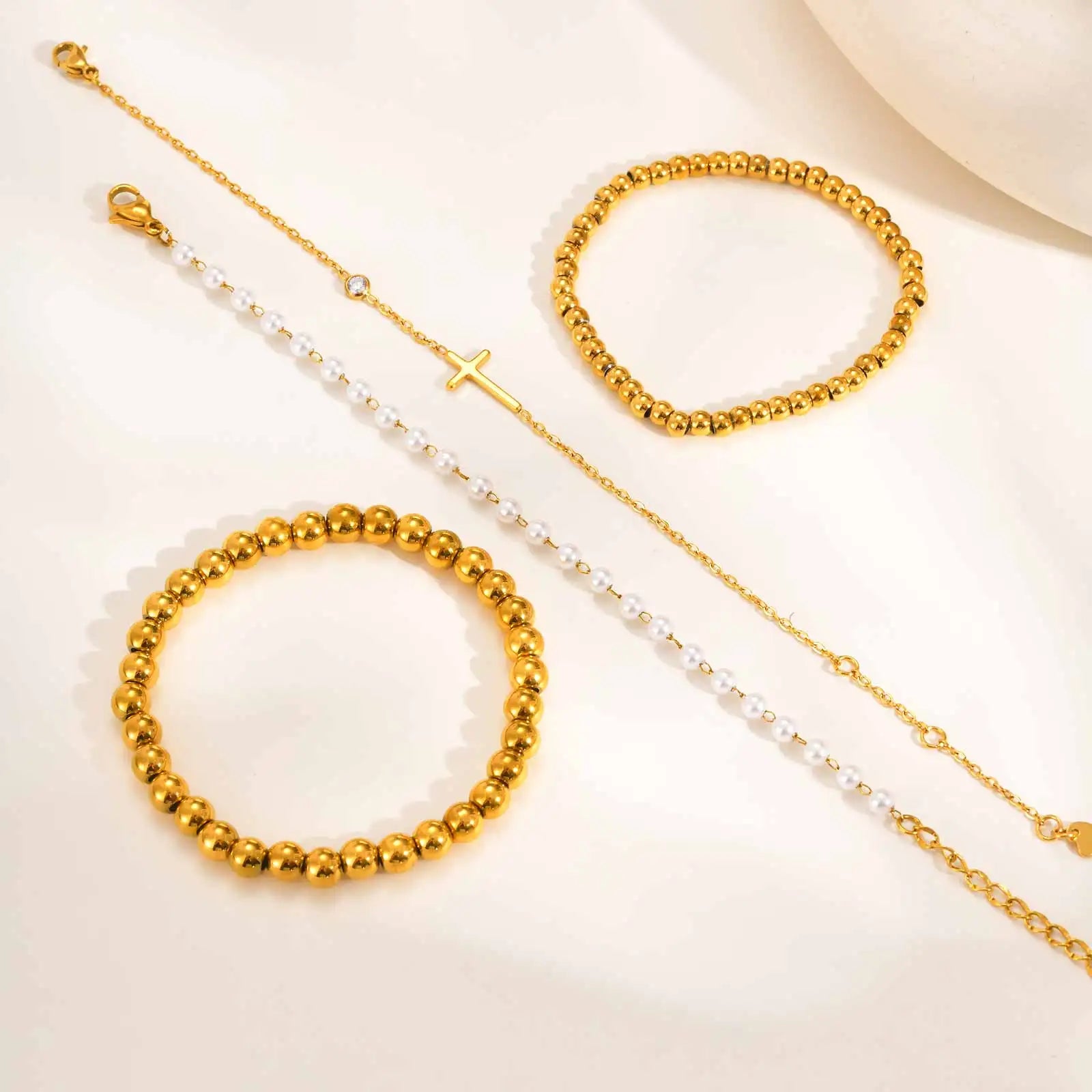 Pearl Bead Stacking Bracelet | Victoria Emerson